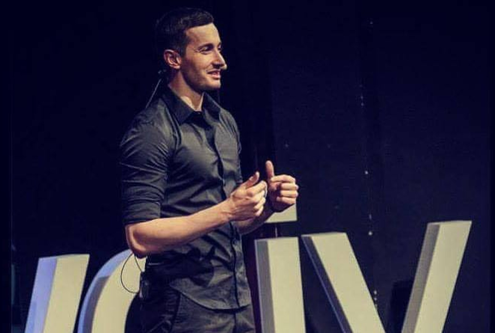 Димитър Калбуров от “Пощенска кутия за приказки“ с Best of и още в ...