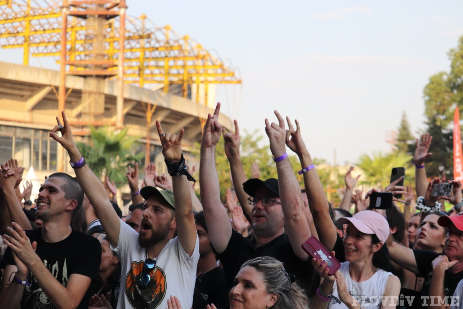 Ден първи на Hills of Rock 2025: Rise of the Northstar, Extreme, Skunk ...